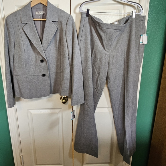 Kasper | Pants & Jumpsuits | Kasper Nwt Blazer And Pant Suit | Poshmark